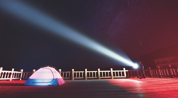 Flashlight Beam Patterns Explained: Floodlight vs. Spotlight – What’s ...